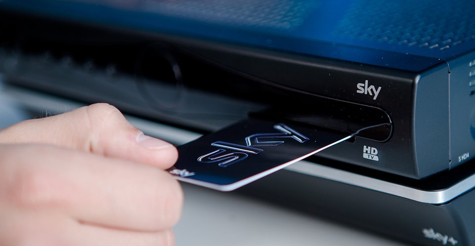 Sky, multa e carcere per chi guarda i canali senza abbonamento