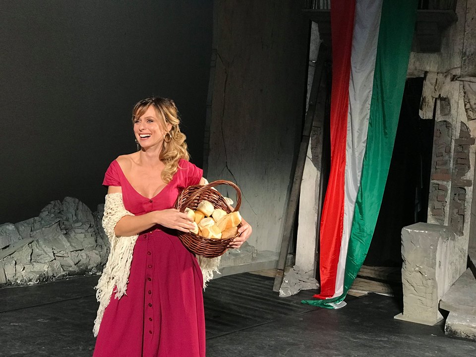 Serena Autieri Protagonista Del Musical 'Rosso Napoletano'