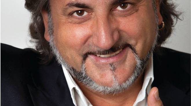 Al Teatro Mario Scarpetta di Ponticelli Nando Varriale, "Un comico in ...