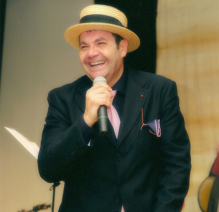 Flavio Fierro al Teatro Mario Scarpetta di Ponticelli ricordando Mr ...